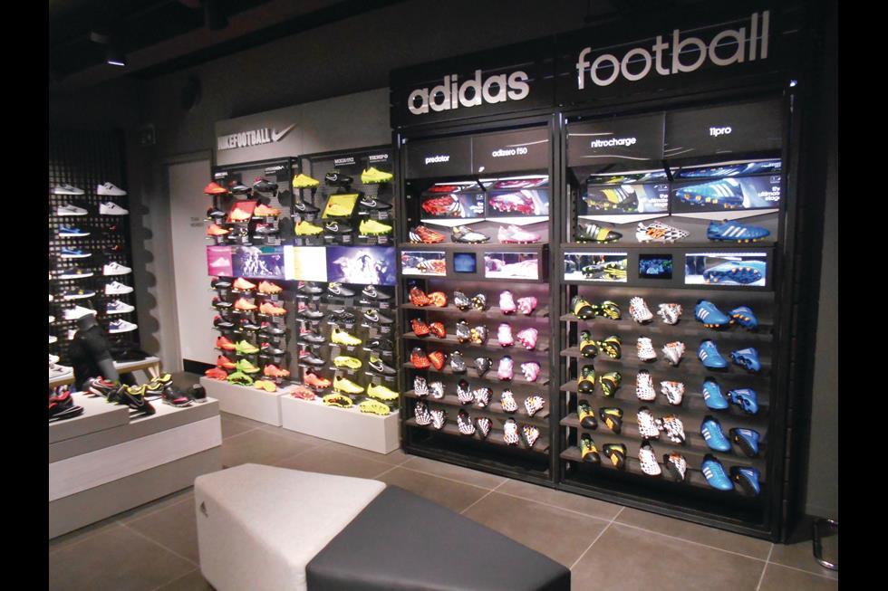 Store gallery: JD Sports' Trafford Centre store races into the future ...